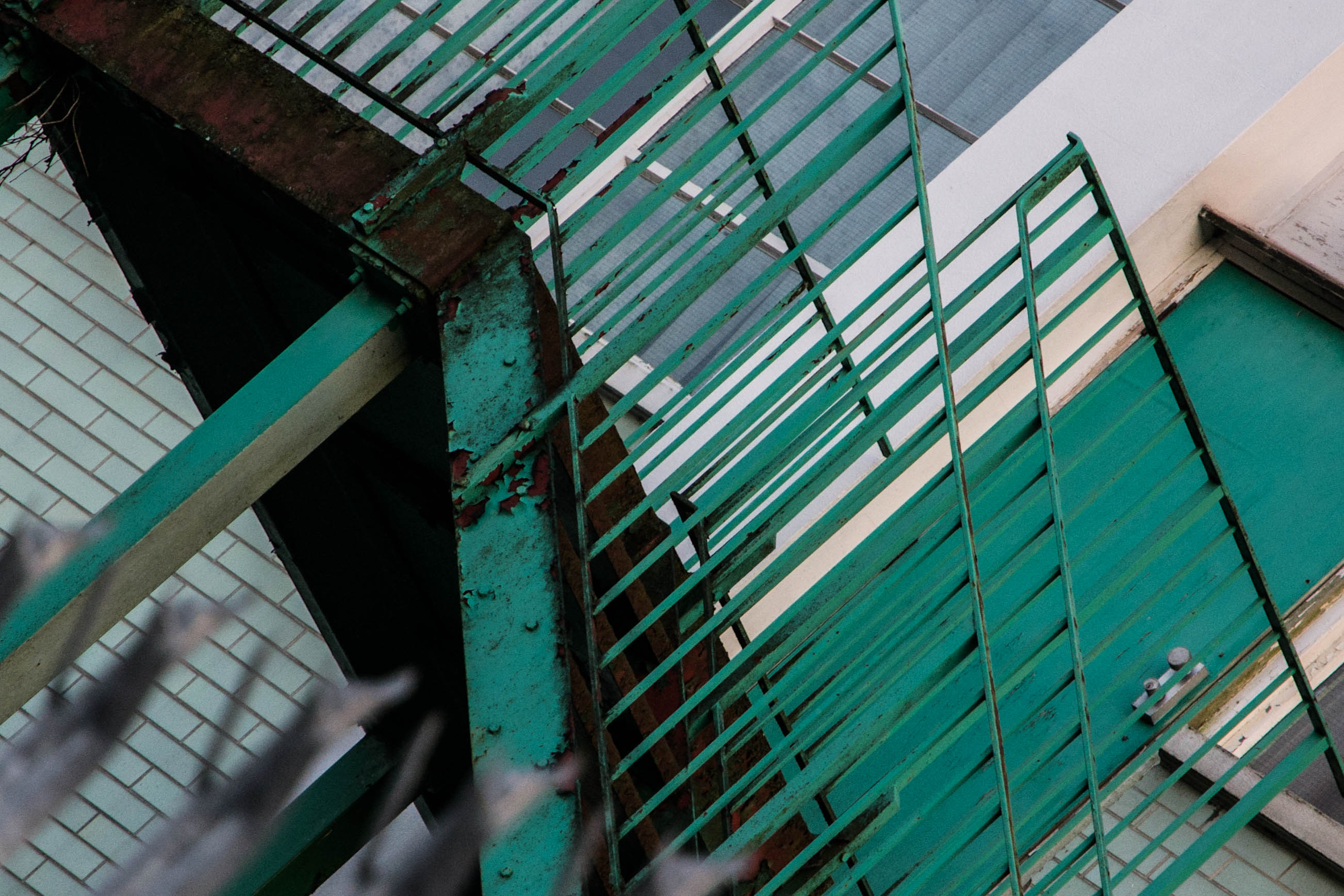 DESERTED FACTORY III – Spartan Eye